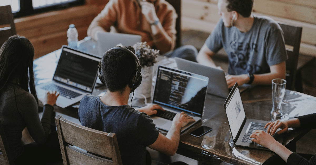 Pros and Cons of JavaScript Full Stack Development Teams